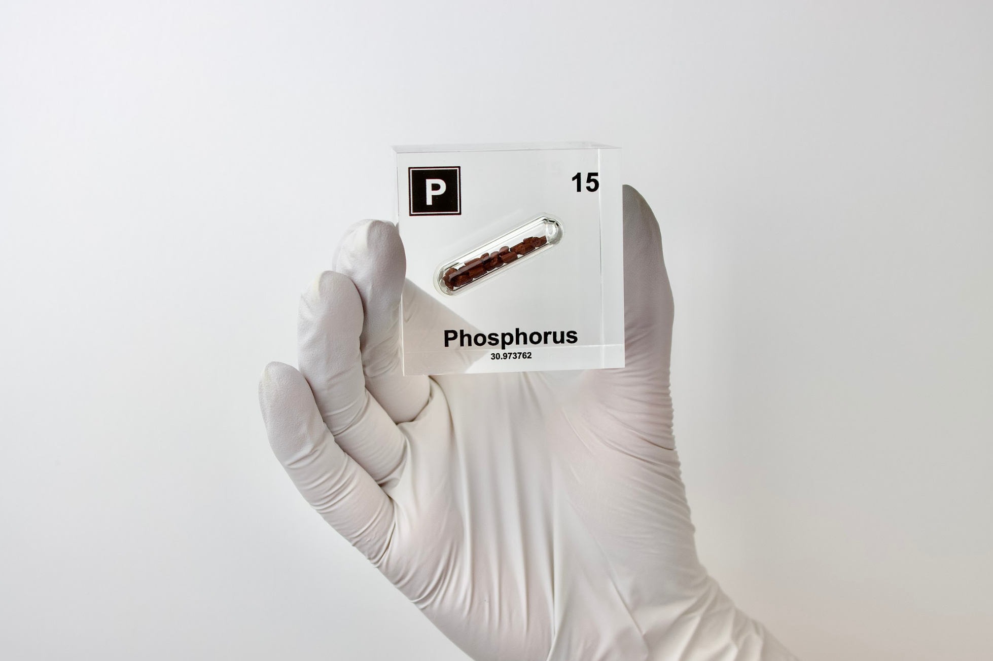Phosphorus Element Cube - 2" Acrylic Display - Atomic Number 15 ...