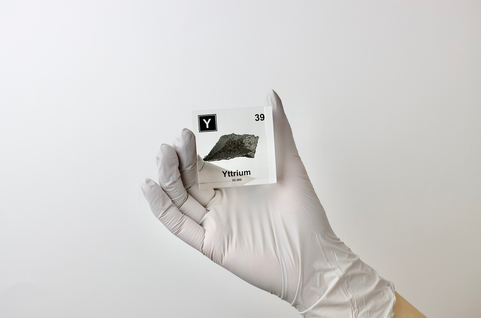 Yttrium Element Cube - 2" Acrylic Display - Atomic Number 39 – Stemcell ...